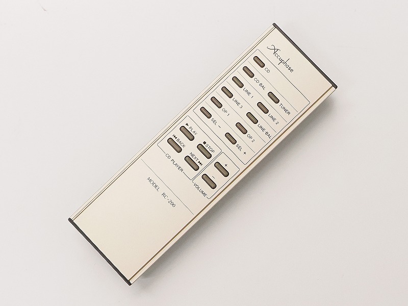 Yahoo!オークション - Accuphase E-560 プリメインアンプ アキュフェ...